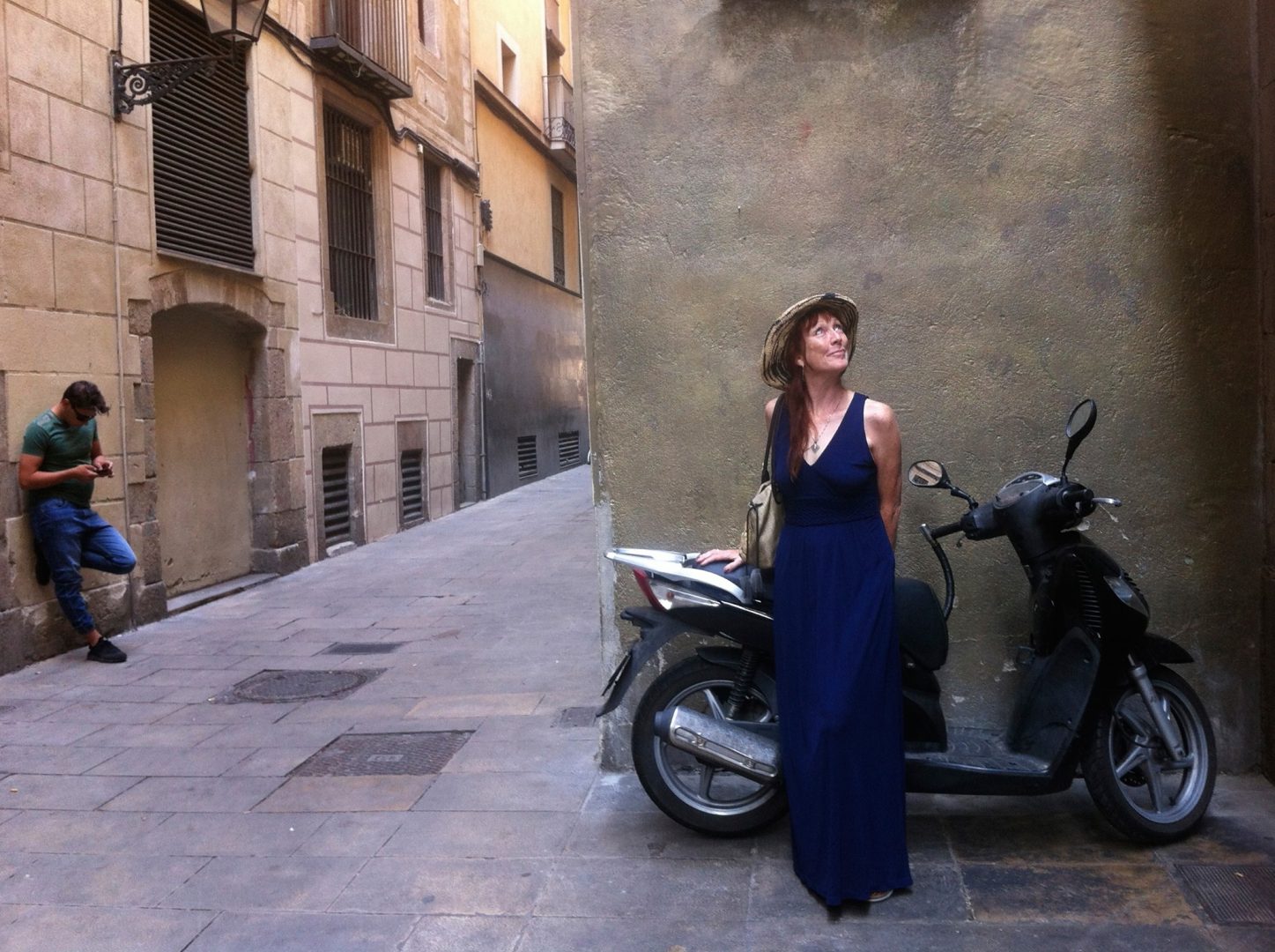 Anna Lavigne - Roses For The Ride - Folk and Tumble