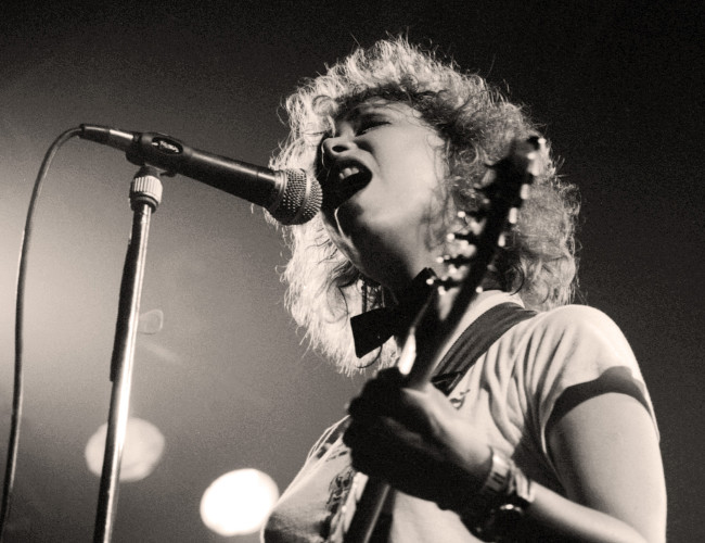 Interview With Carolyne Mas - Folk and Tumble